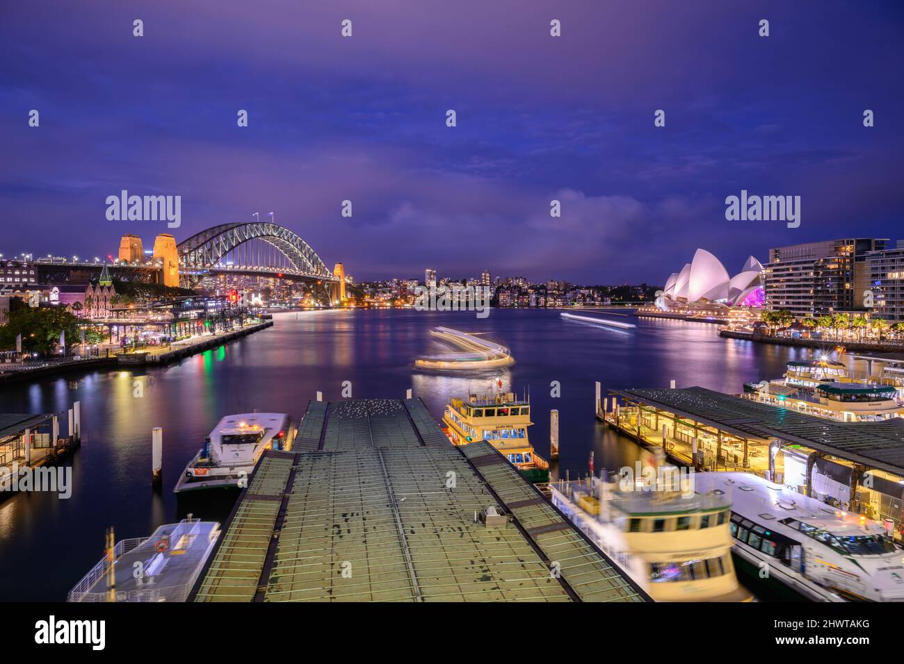 Sydney harbor bridge opera house aerial hi-res stock photography and ...