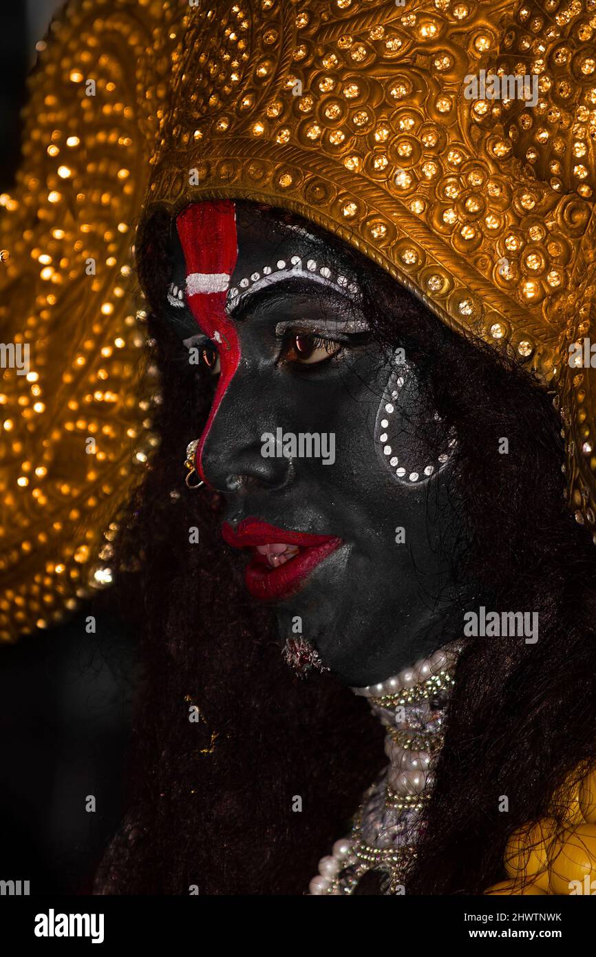 An actor playing Hindu Goddess Mother Kaali Stock Photo - Alamy