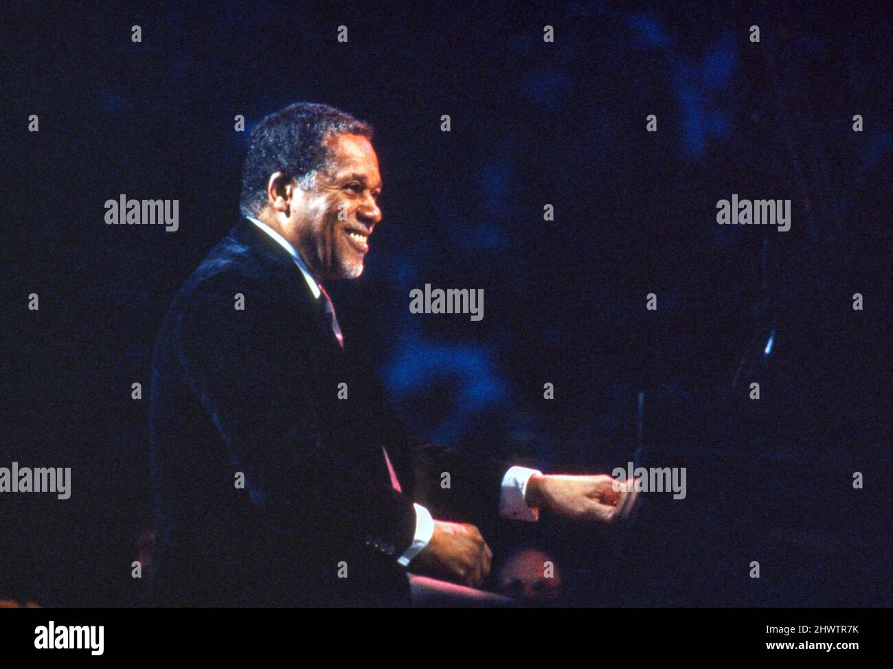 Pianist john lewis hi-res stock photography and images - Alamy