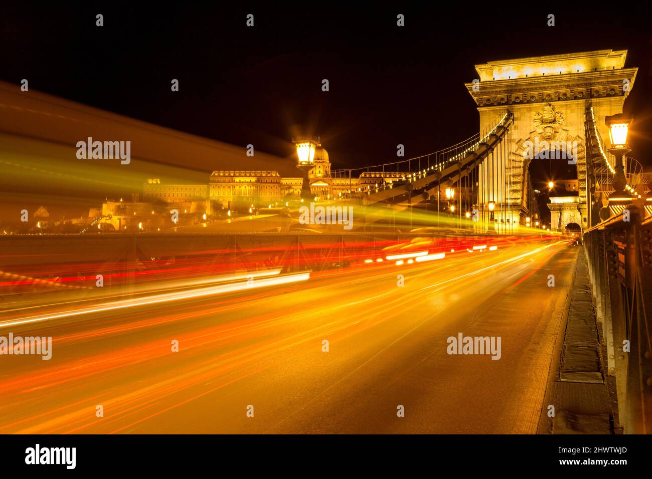 The famous Széchenyi Chain Bridge in Budapest with the Buda Castle at a ...