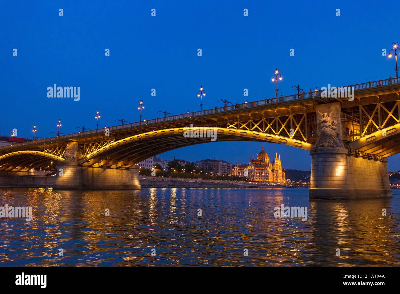 Sunset on margaret bridge hi-res stock photography and images - Alamy