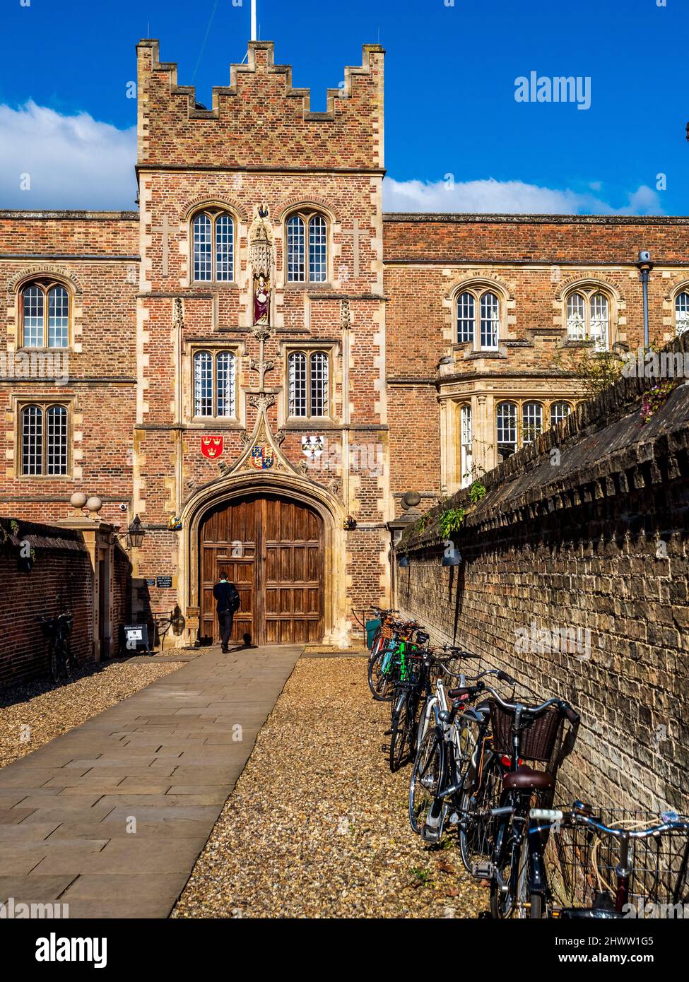 Jesus College Cambridge - Main gate entrance walkway, known as the ...