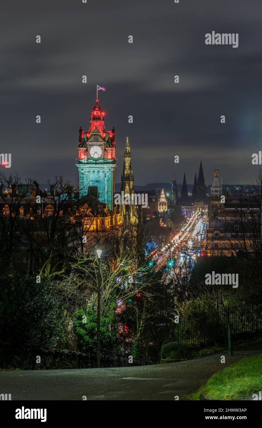 Night Edinburgh street Stock Photo - Alamy