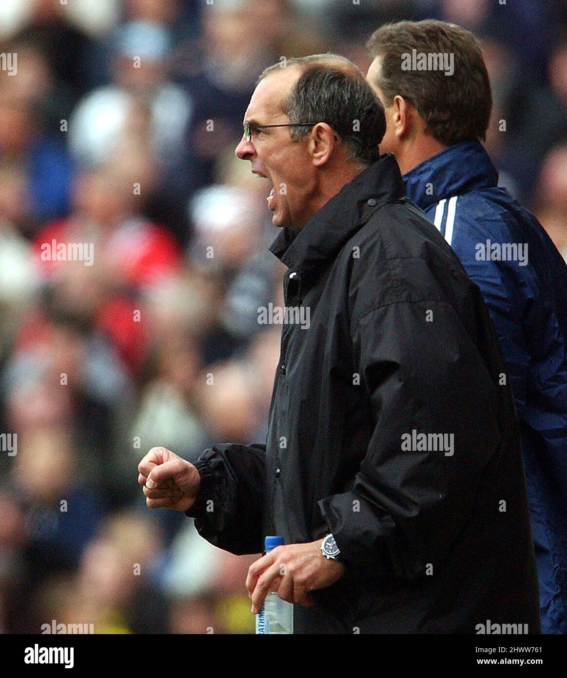 Charlton coach hi-res stock photography and images - Alamy