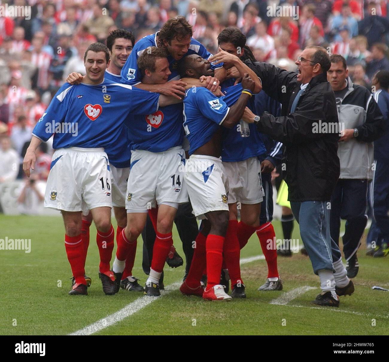 PORTSMOUTH V SOUTHAMPTON LUA LUA CELEBRATES GOAL NUMBER FOUR WITH TEAM ...