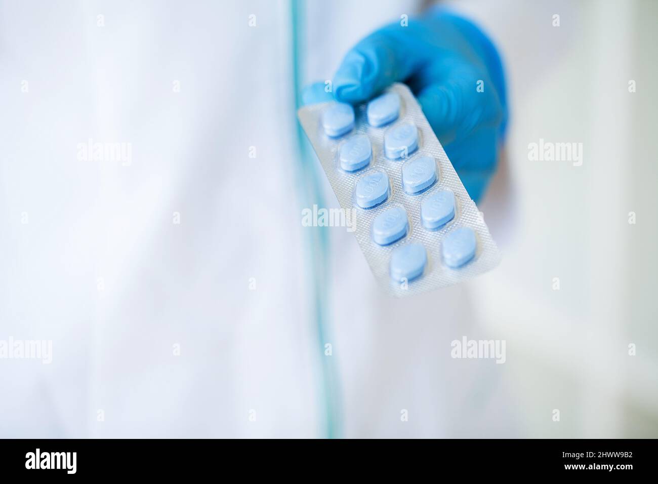 Male potency pills hi-res stock photography and images - Alamy