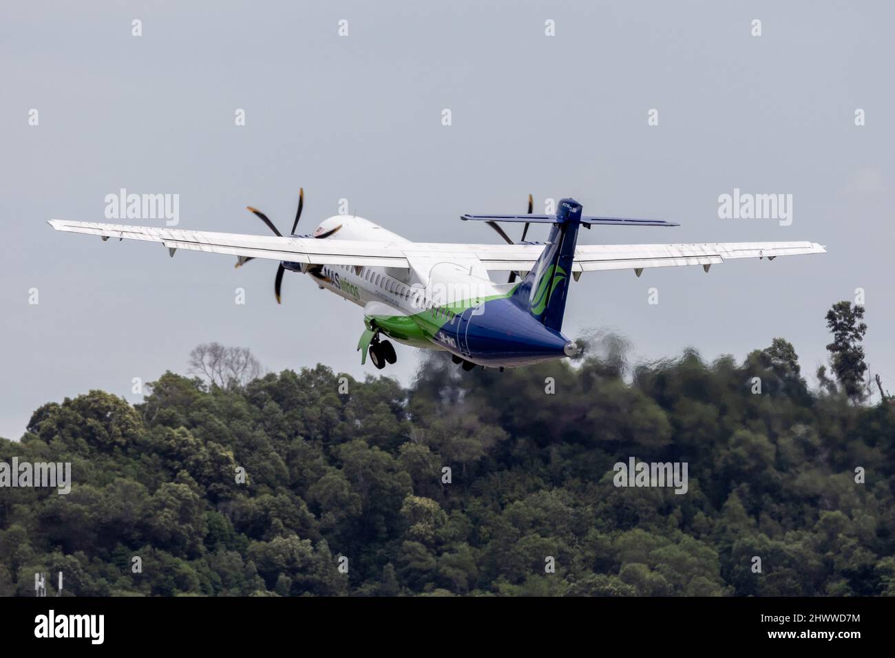 Kota Kinabalu, Sabah, Malaysia-October 24, 2021 : Maswing Airlines ATR ...