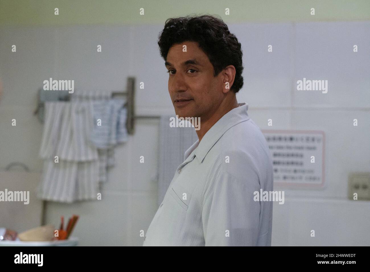 THE DROPOUT, Naveen Andrews as Sunny Balwani, I'm in a Hurry', (Season ...