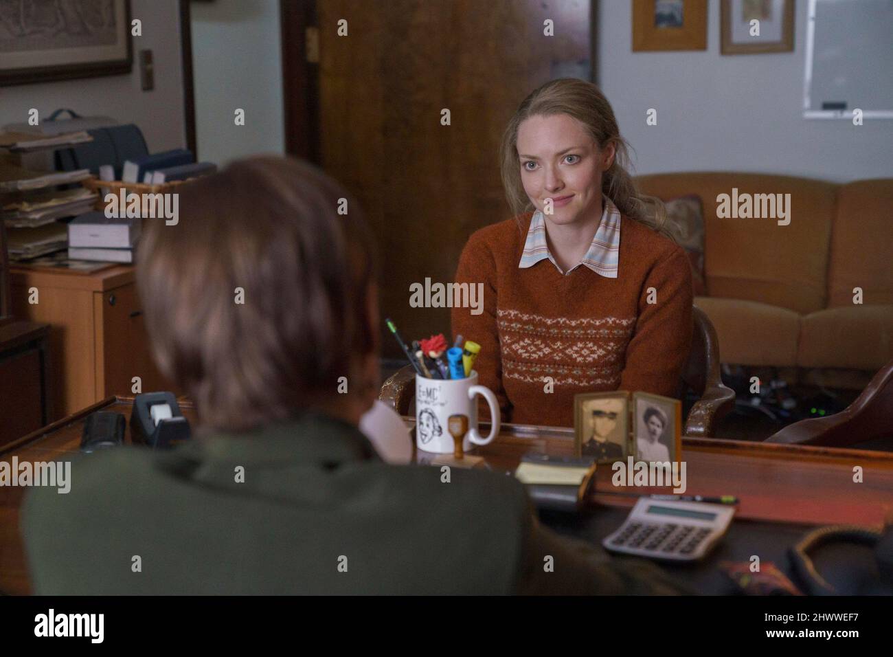 THE DROPOUT, from left: Laurie Metcalf as Phyllis Gardner, Amanda ...