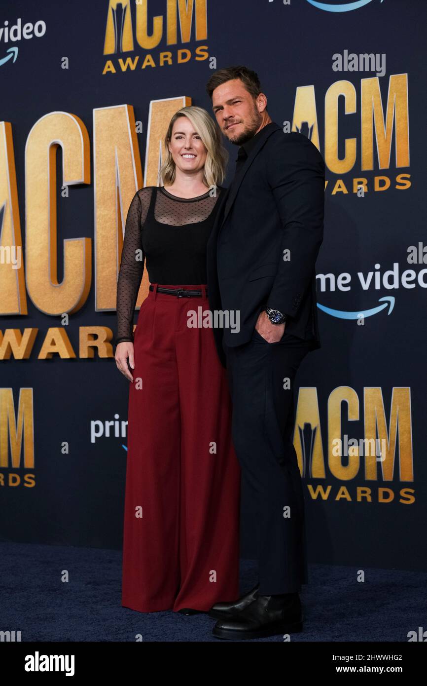 Alan ritchson and catherine ritchson hi-res stock photography and ...