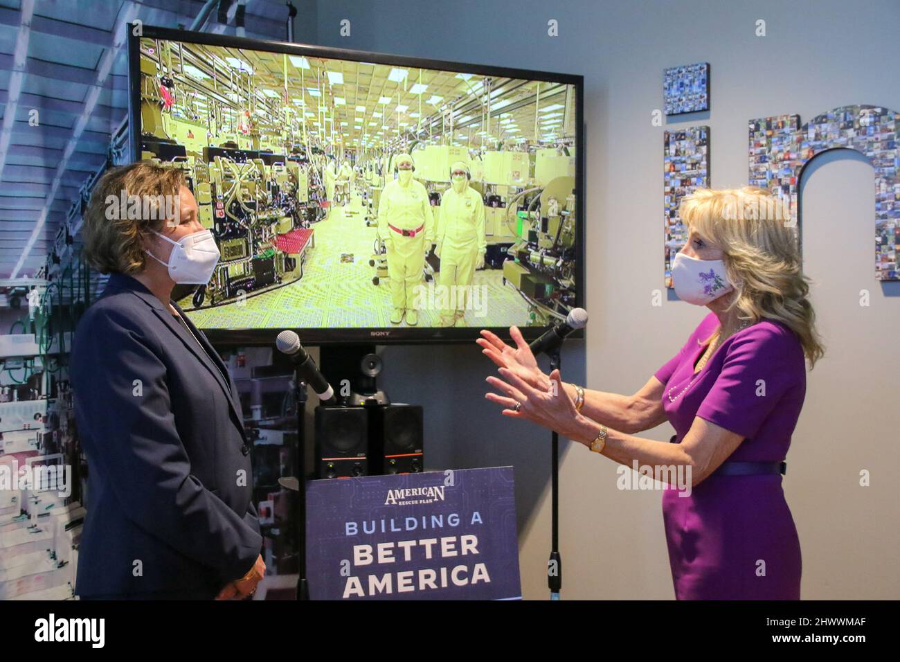 First Lady Jill Biden interacts with Intel Technician and U.S. Nave ...