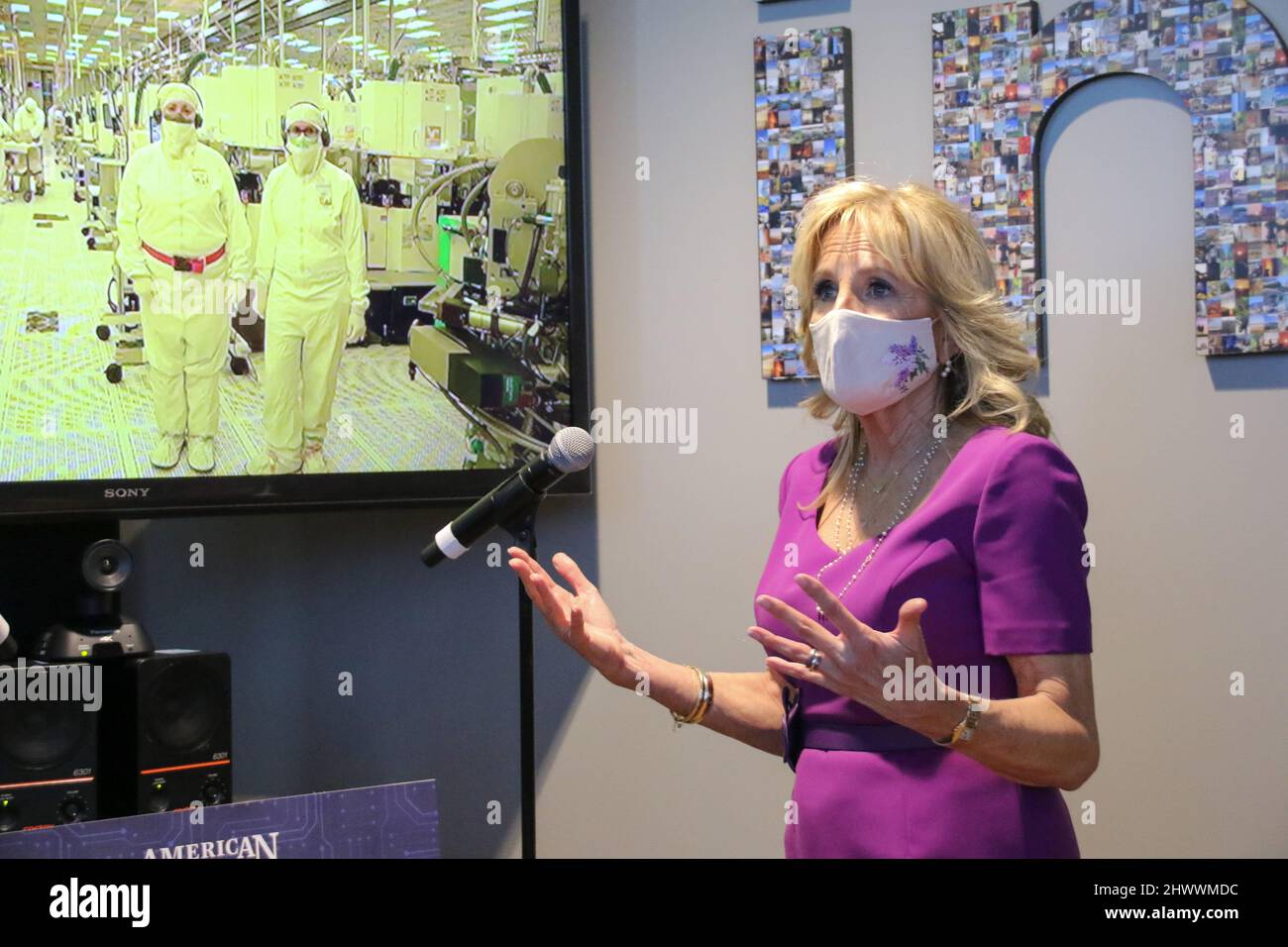 First Lady Jill Biden interacts with Intel Technician and U.S. Nave ...