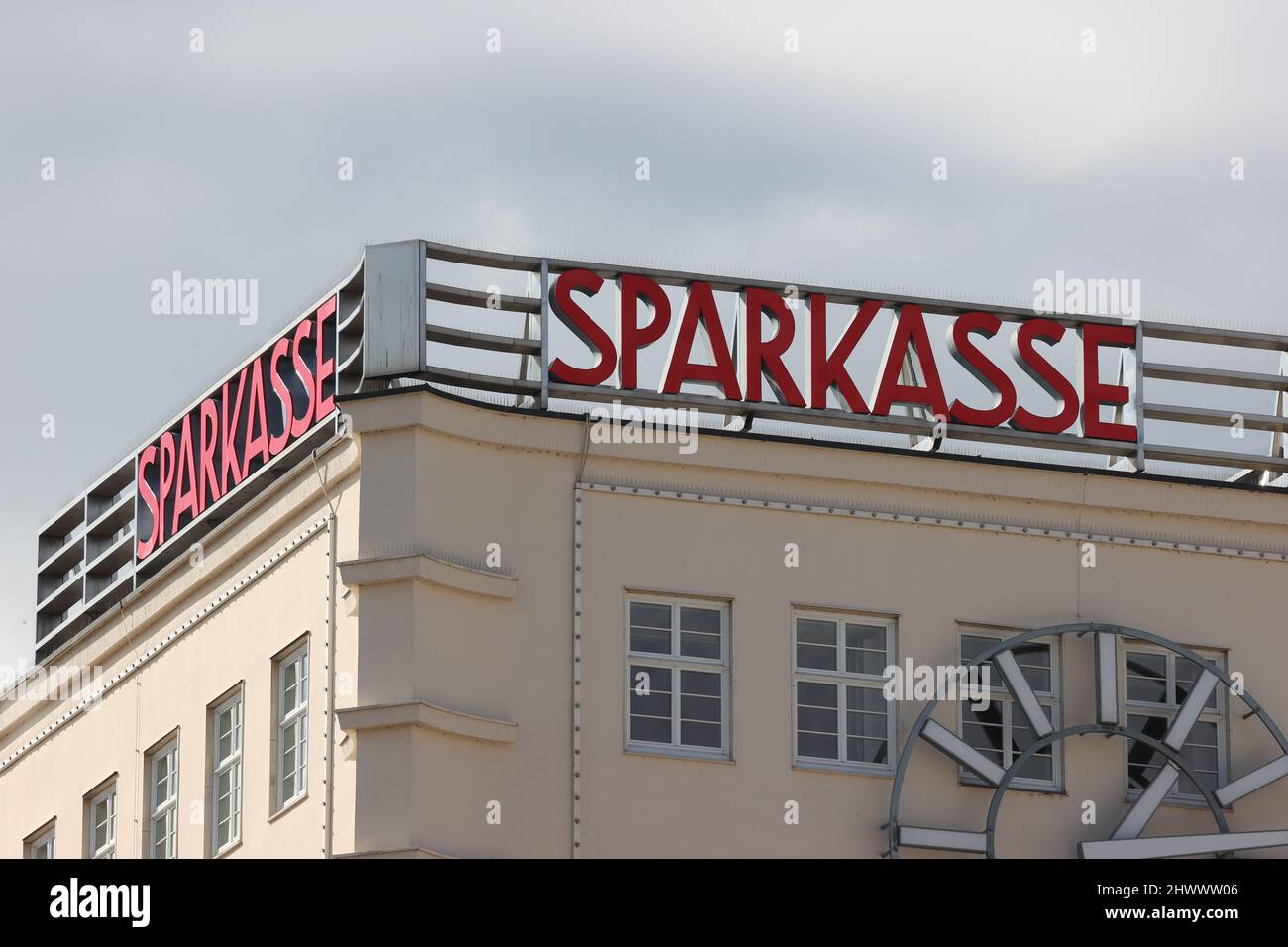 Gera, Germany. 07th Mar, 2022. The lettering "Sparkasse" is on the main ...