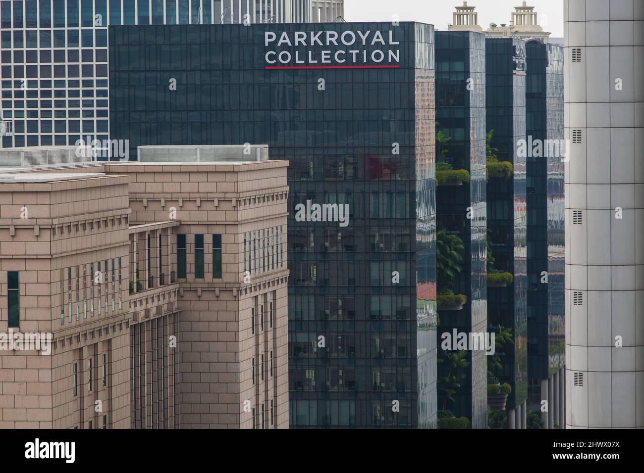 Singapore park royal hotel architecture hi-res stock photography and ...