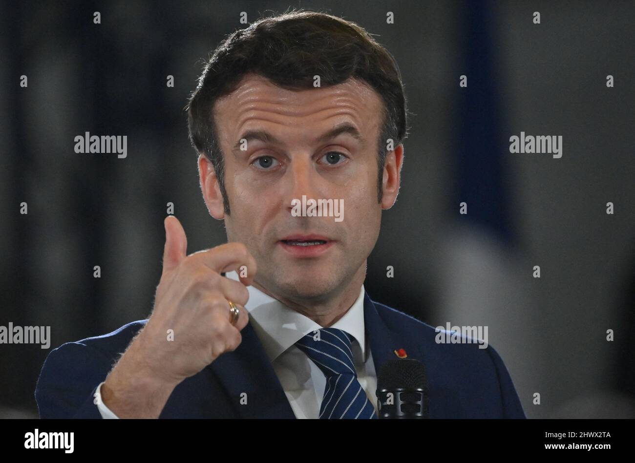 Free conversation with France's President Emmanuel Macron, French ...