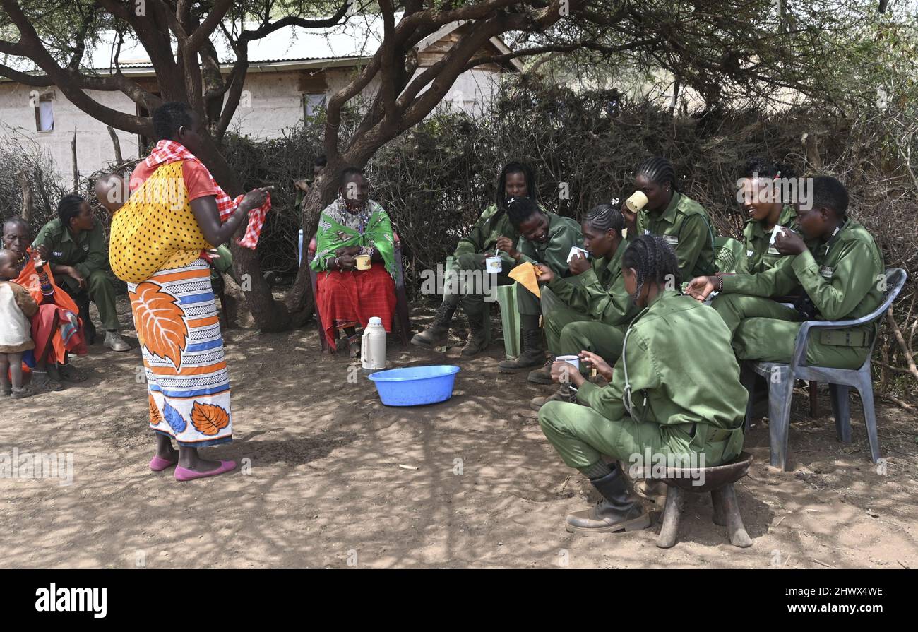 Members (R) of the Team Lioness all-female group of rangers fighting ...