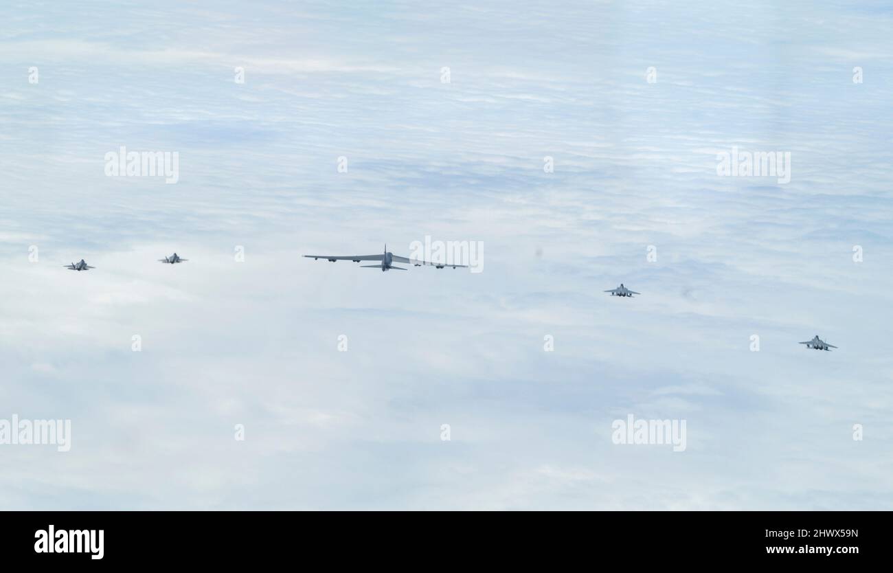 A bilateral formation of two Japanese Air Self-Defense Force F-15s, U.S ...