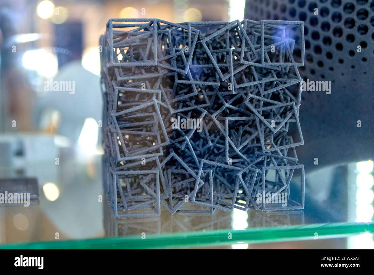 Powder industrial 3D printer printed three-dimensional models from ...