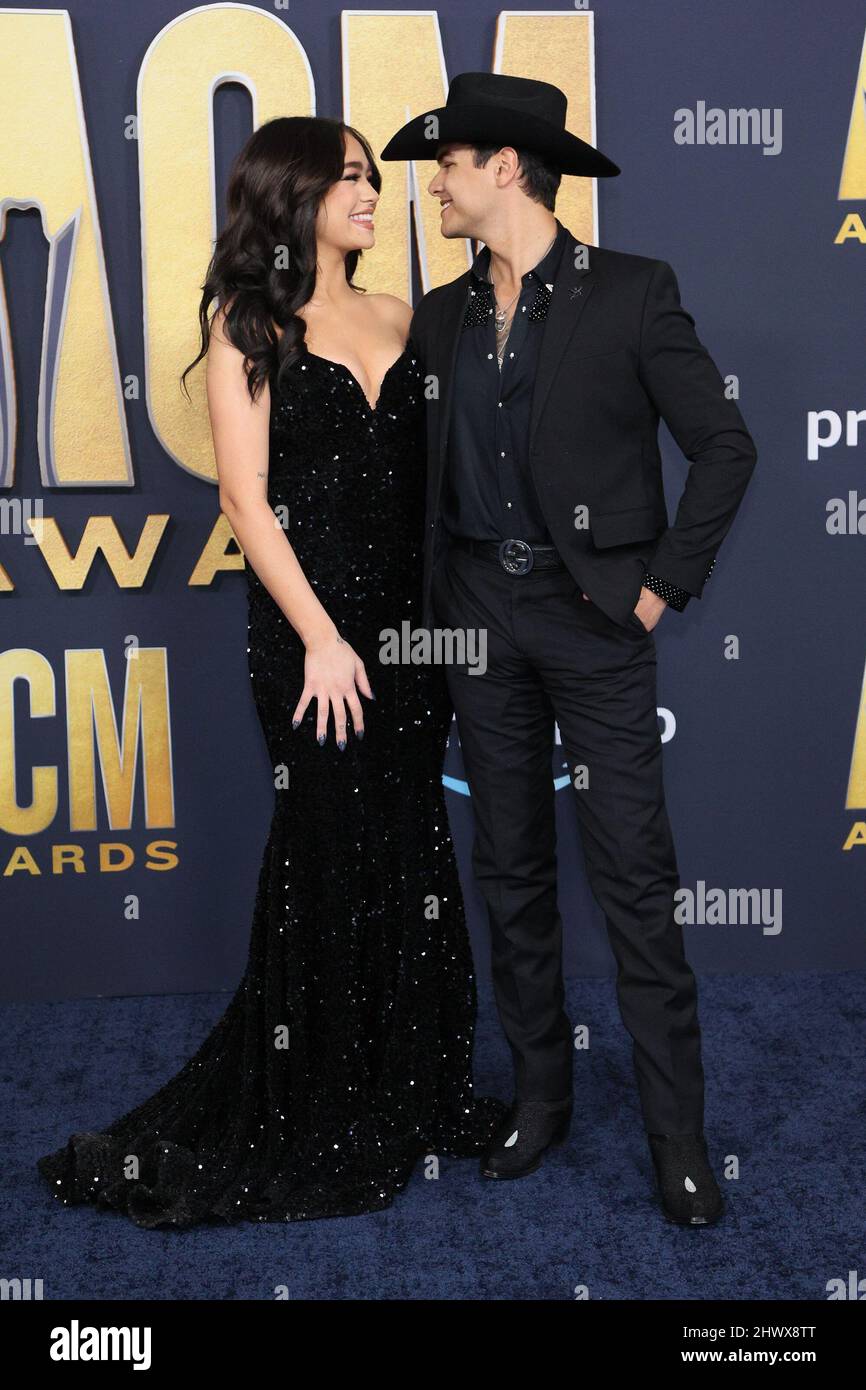 Kat and alex hi-res stock photography and images - Alamy
