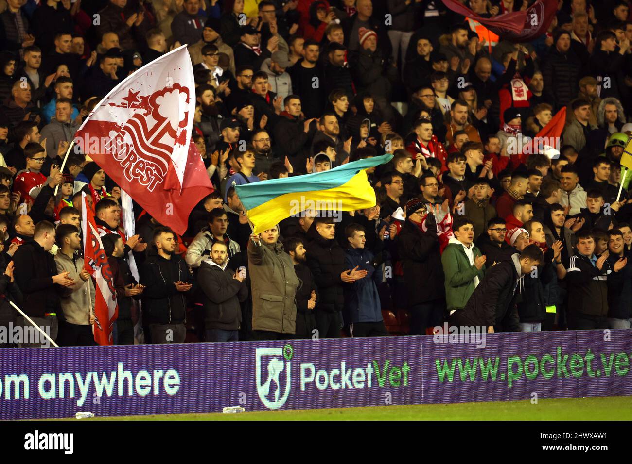 Nottingham forest fans city ground flag hi-res stock photography and ...