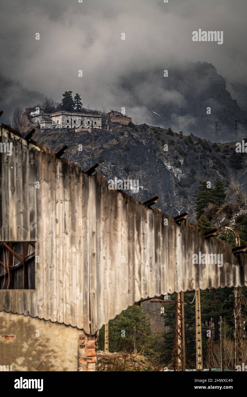 Coll de ladrones fort thieves pass fort hi-res stock photography and ...