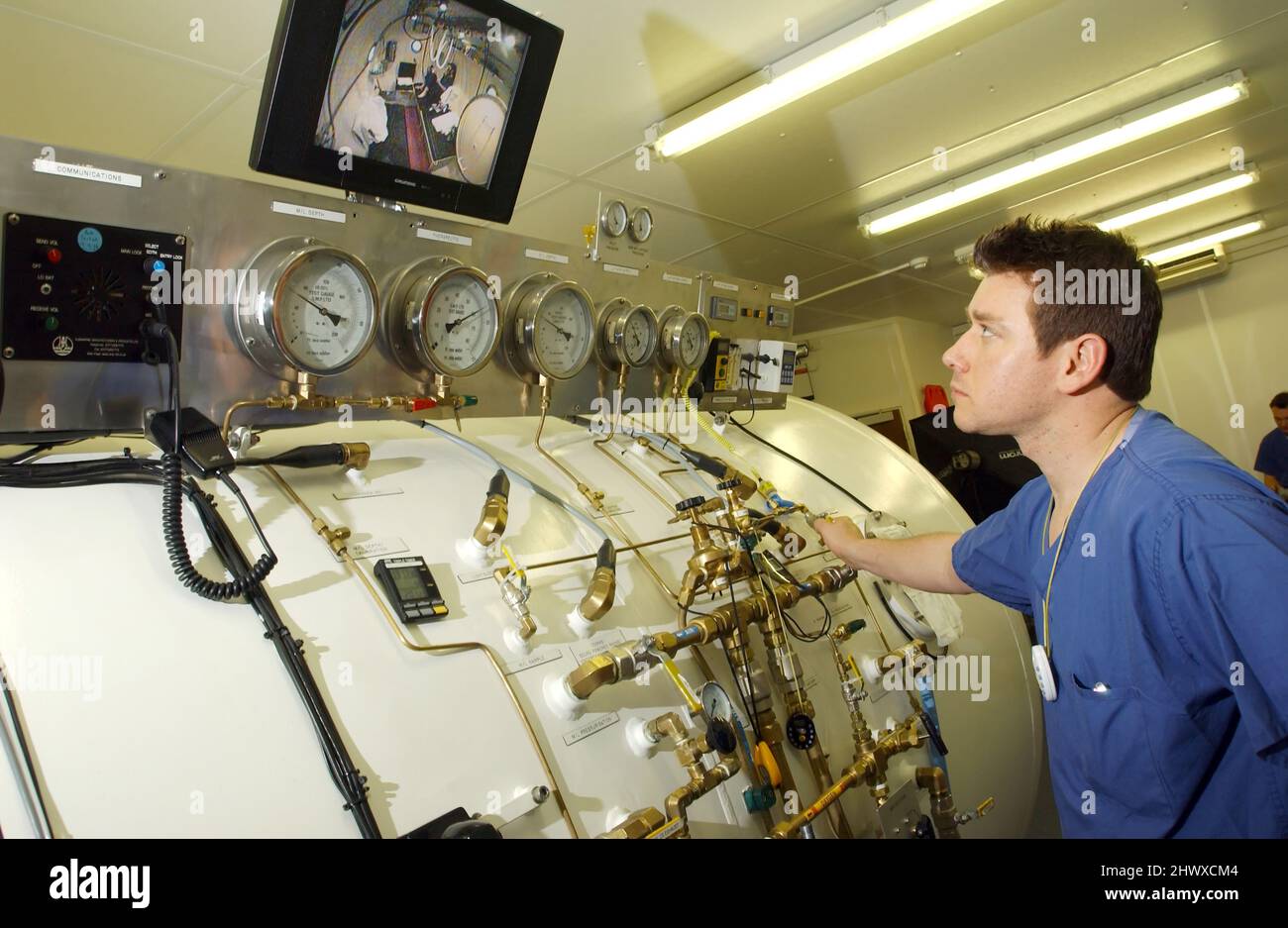 Caisson disease hi-res stock photography and images - Alamy