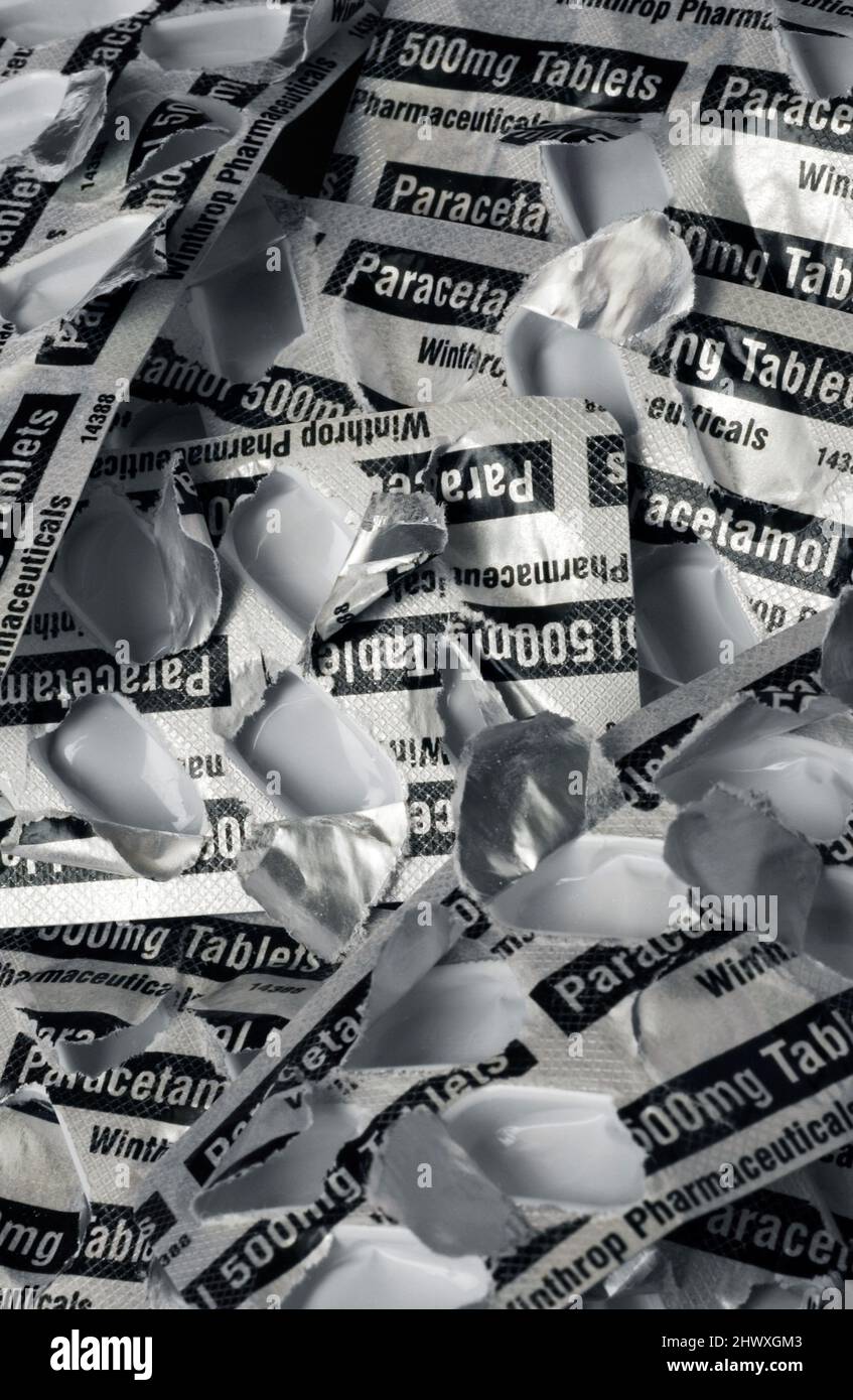 Empty paracetamol packaging hi-res stock photography and images - Alamy