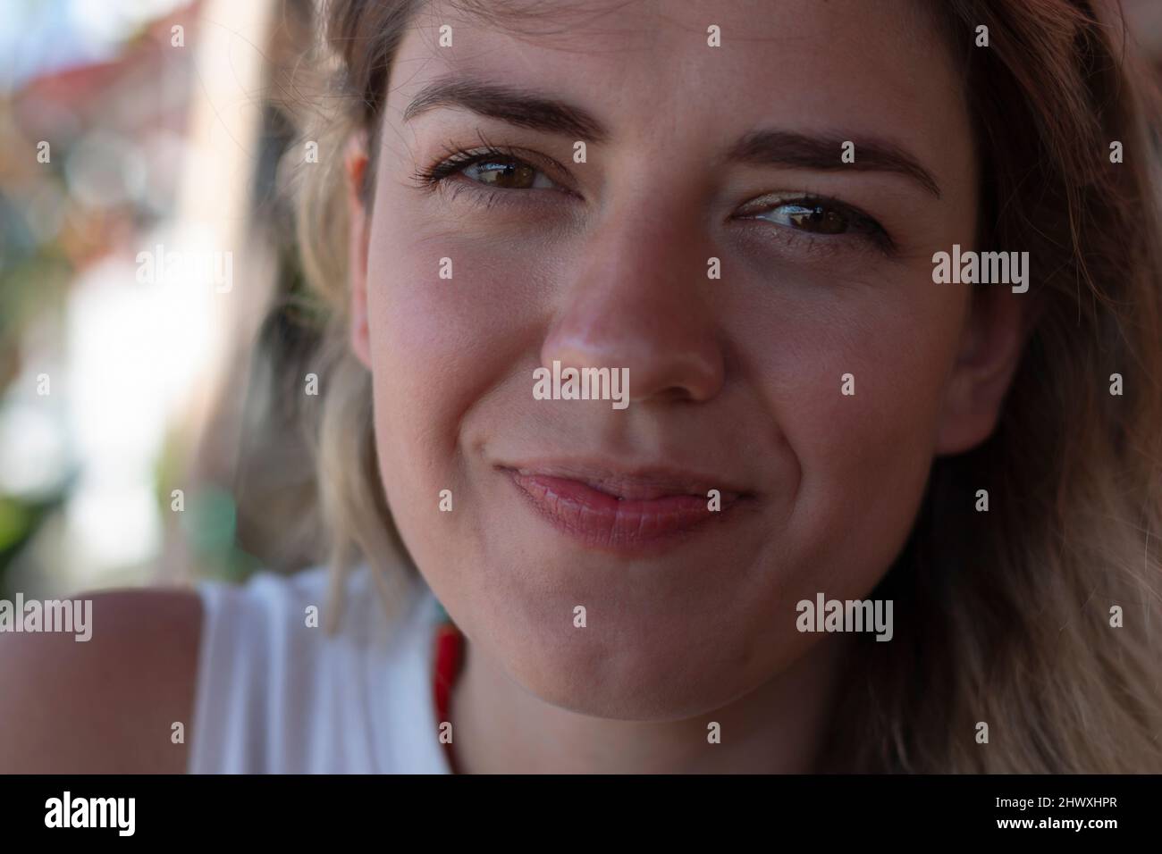 Model smile sunshine hi-res stock photography and images - Alamy