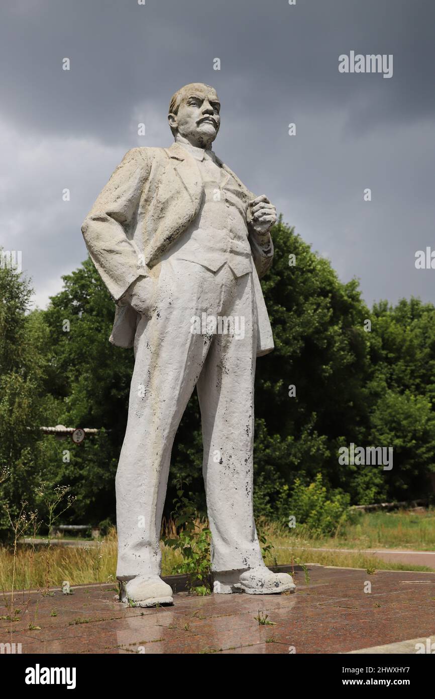Lenin Statue in Chernobyl Exclusion Zone, Chernobyl, Ukraine Stock ...