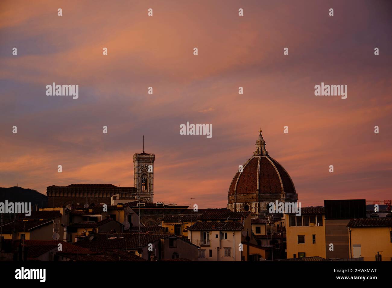 Sightseeing wop exterior hi-res stock photography and images - Alamy