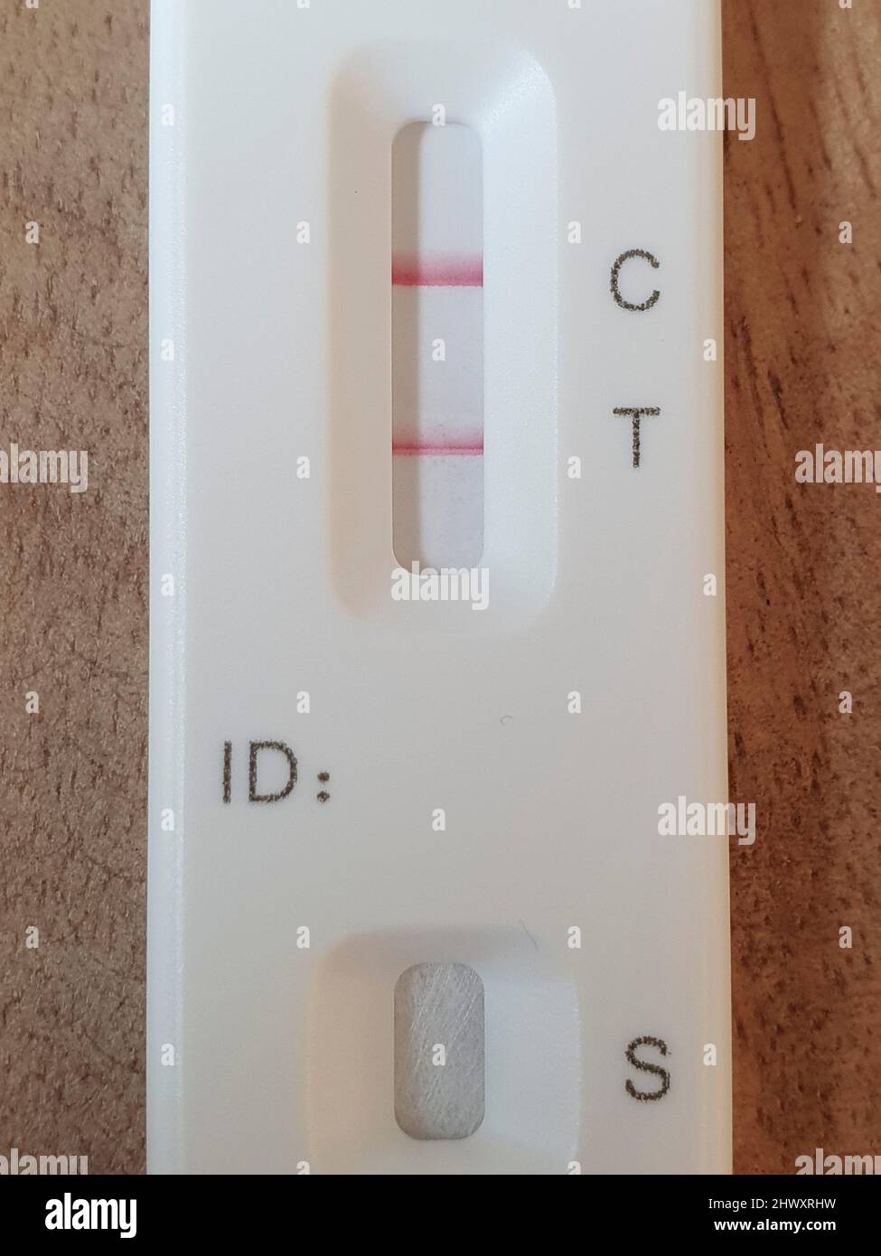 London, UK, 8 March 2022: A positive covid result on a Flow Flex ...