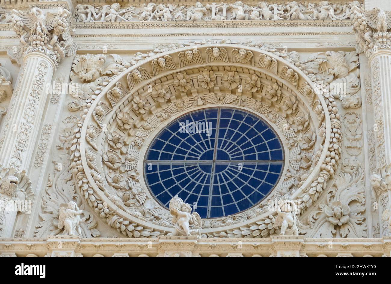 Basilica di santa croce lecce hi-res stock photography and images - Alamy