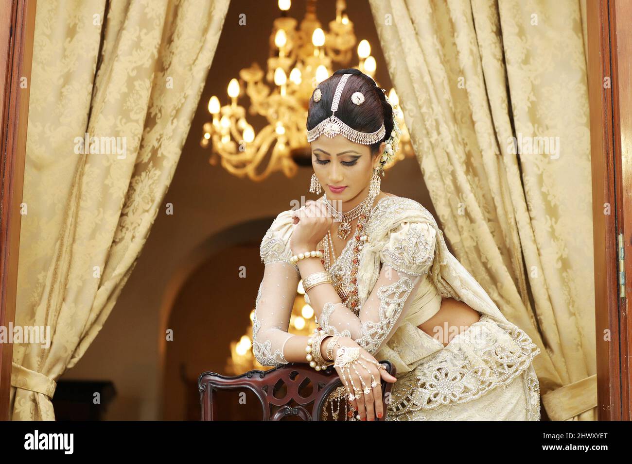 Asian Bridal Photos Stock Photo - Alamy