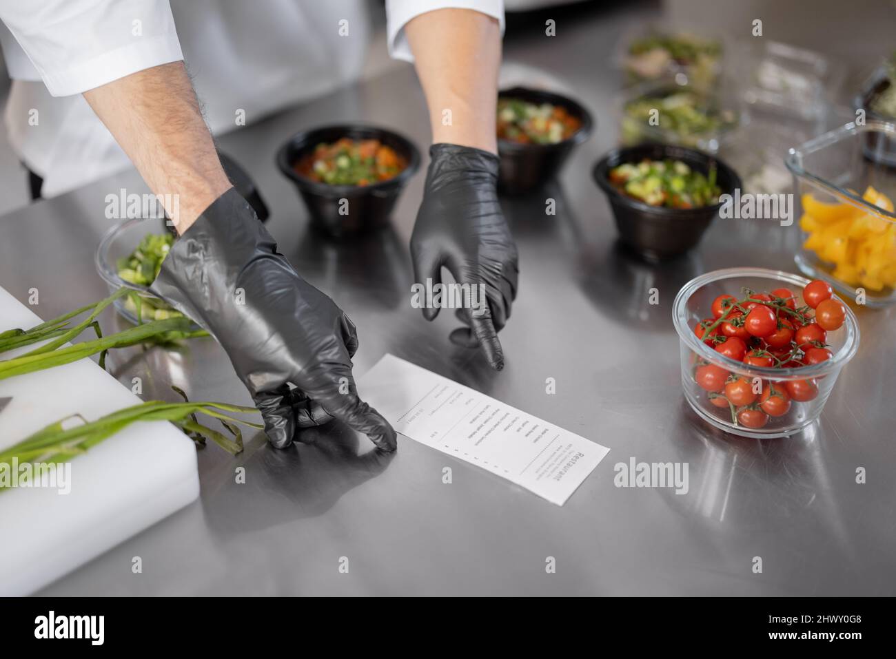 Table check hi-res stock photography and images - Alamy