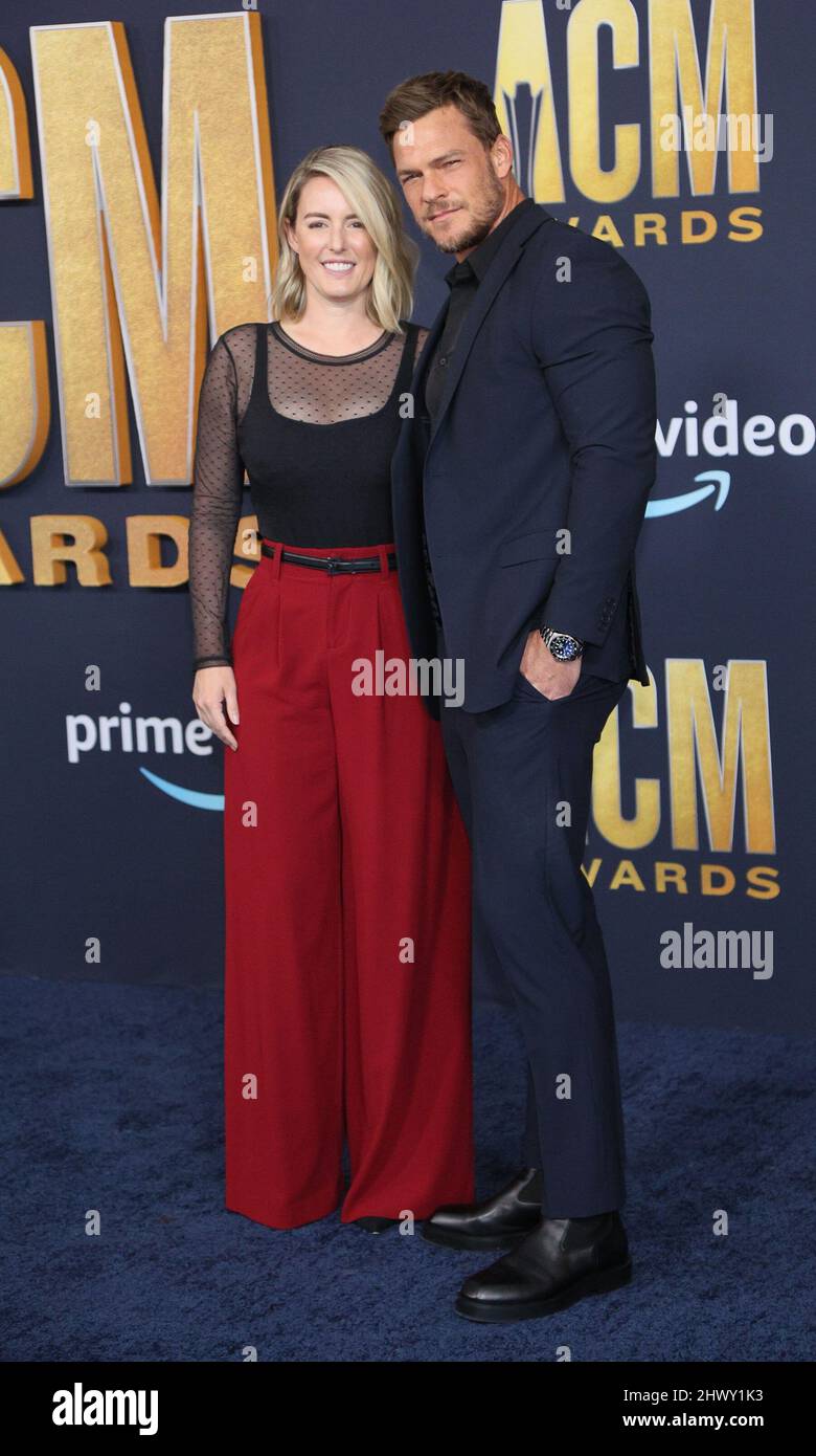 Alan ritchson and catherine ritchson hi-res stock photography and ...