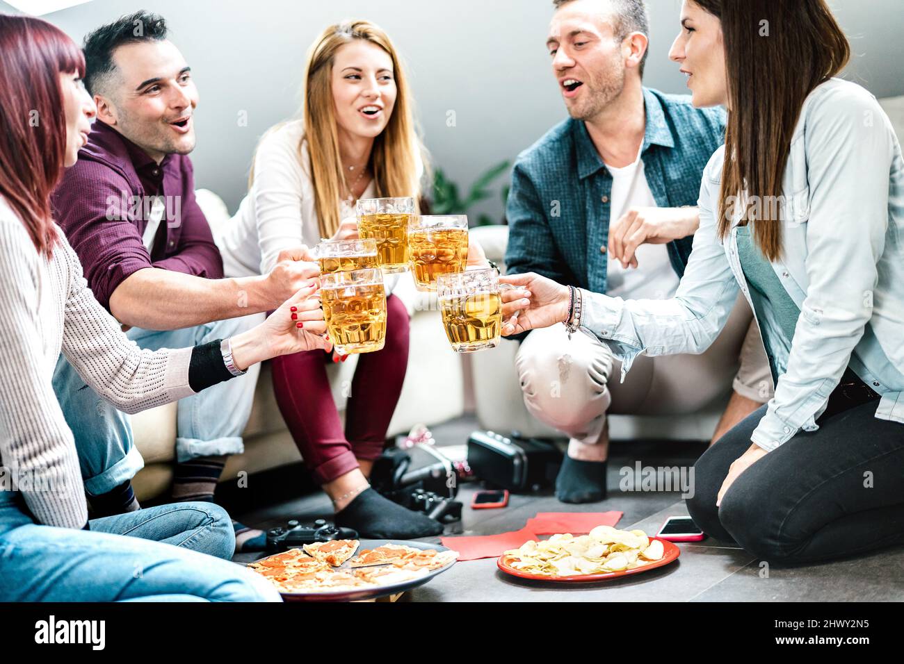 College roommates hi-res stock photography and images - Alamy