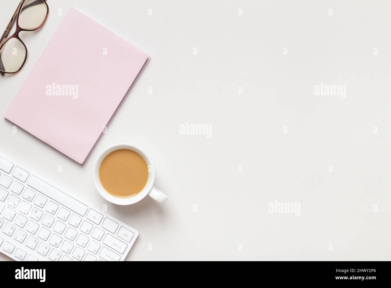 Cup coffee notepad keyboard hi-res stock photography and images - Alamy