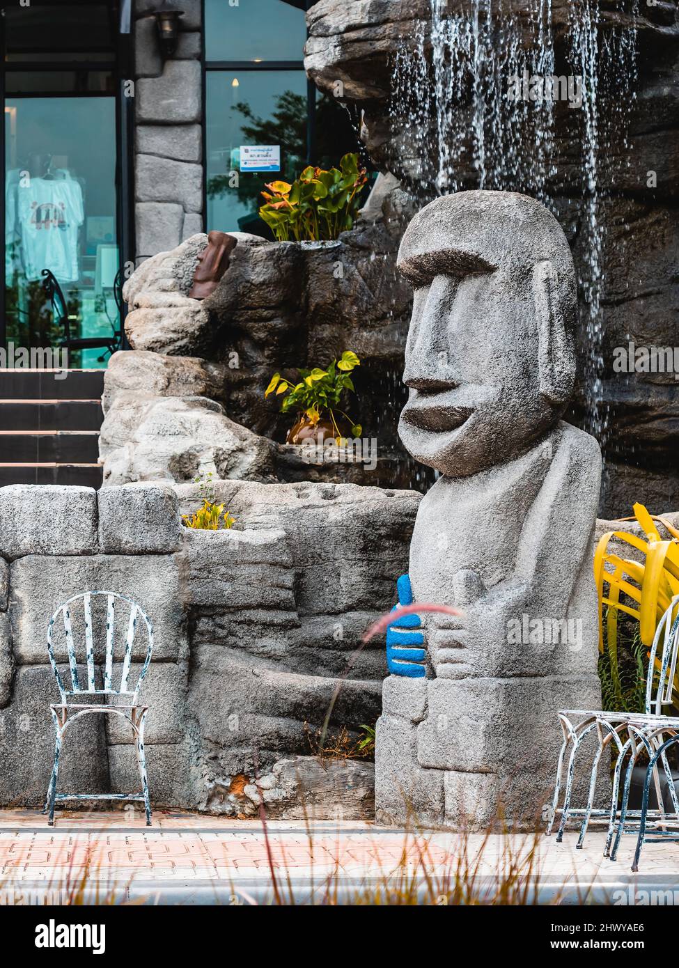 RATCHABURI, THAILAND-MAY 12, 2019 : Beautiful Moai imitation of the ...
