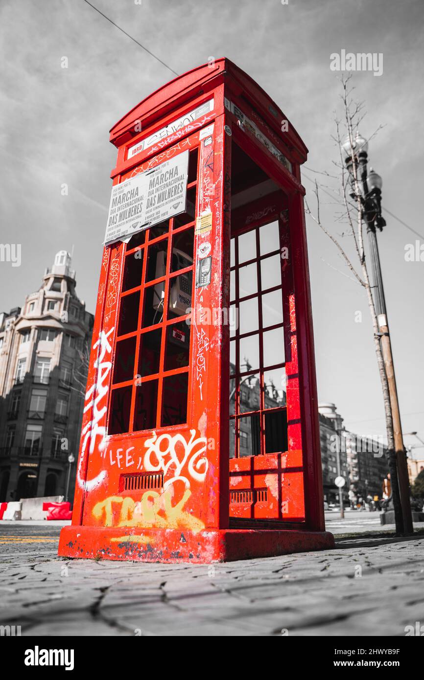 Spain phone booth hi-res stock photography and images - Alamy
