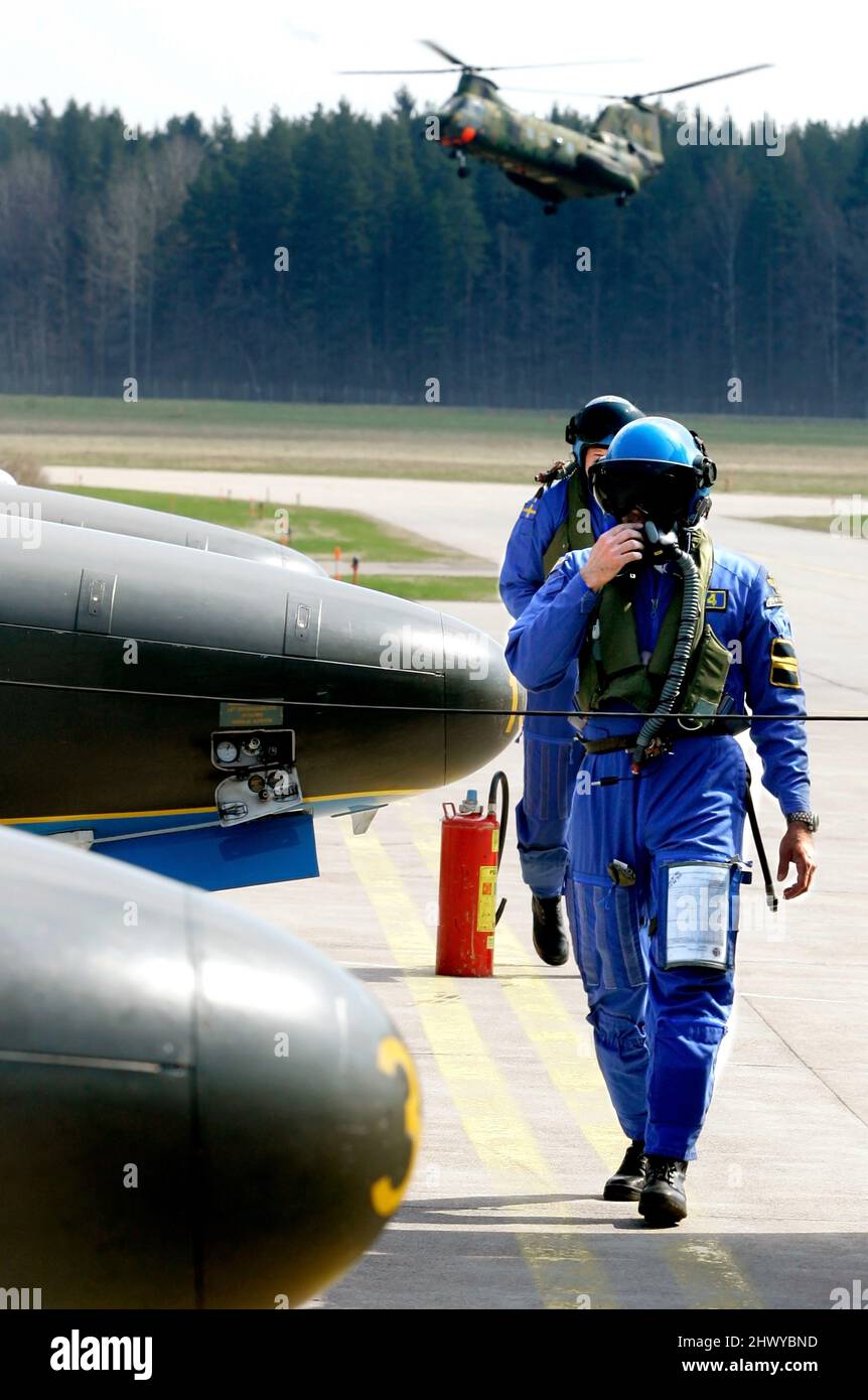 The Saab 105 is a Swedish high-wing, twinjet trainer aircraft developed ...