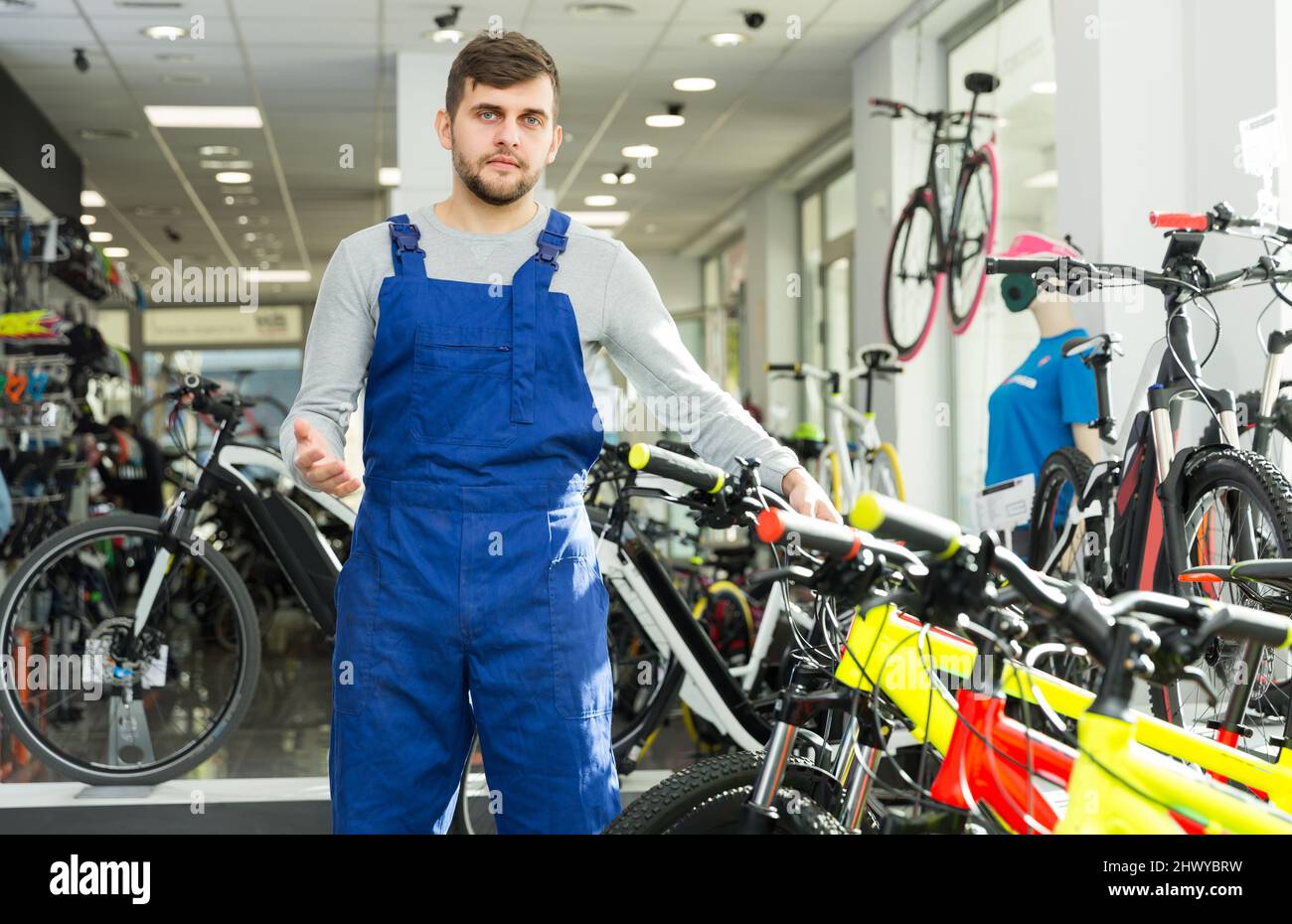 Bicycle seller and repair hi-res stock photography and images - Alamy