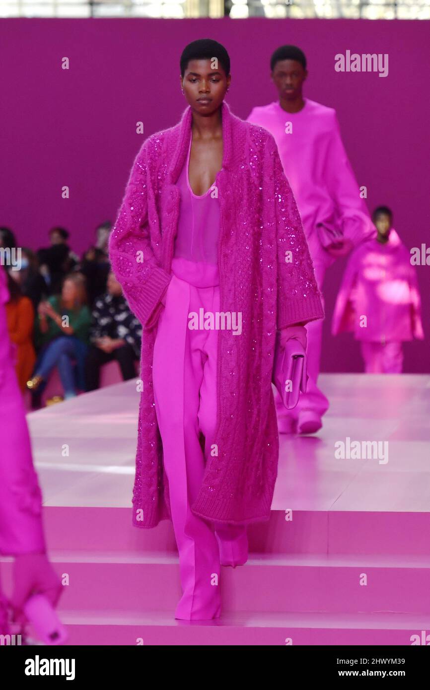 Model Victoria Fawole walks on the runway at the Valentino fashion show ...