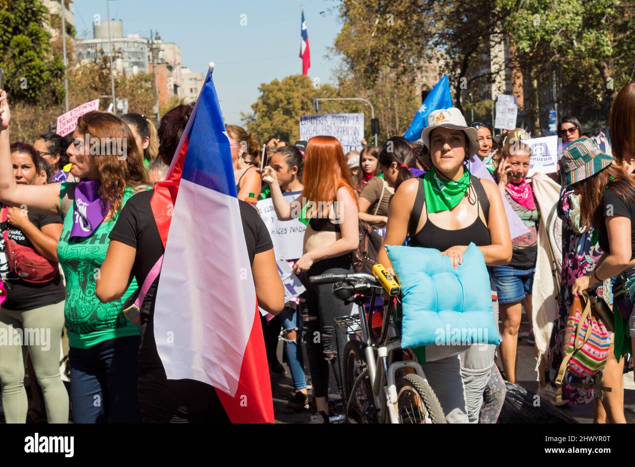 Women marching revolution hi-res stock photography and images - Alamy