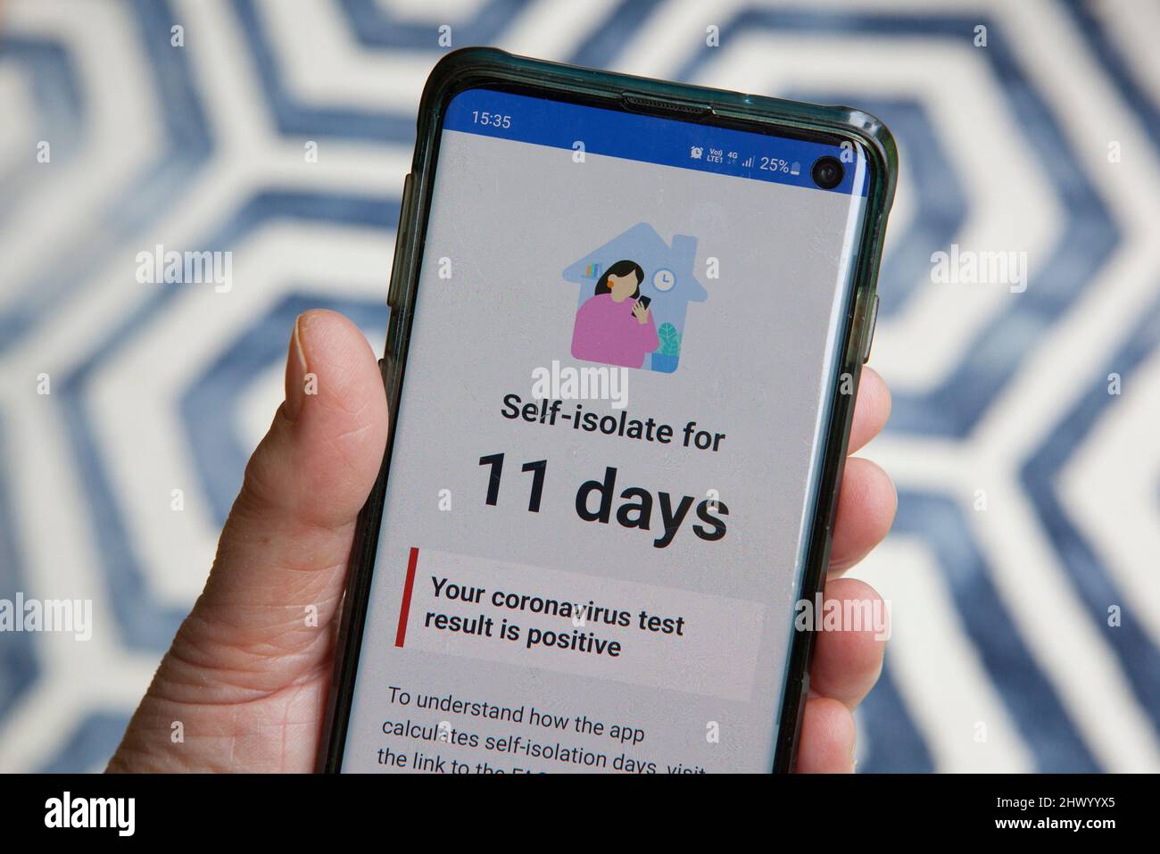 London, UK, 8 March 2022: A smartphone shows messages from the NHS in ...