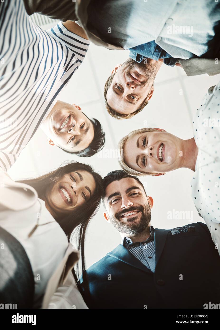 People looking up low angle hi-res stock photography and images - Alamy