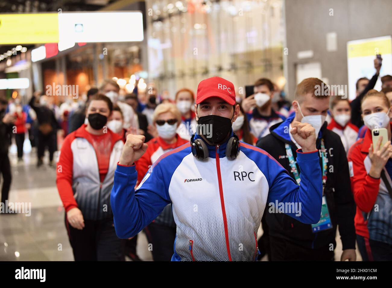 Meeting of the Russian Paralympic team at the Sheremetyevo ...