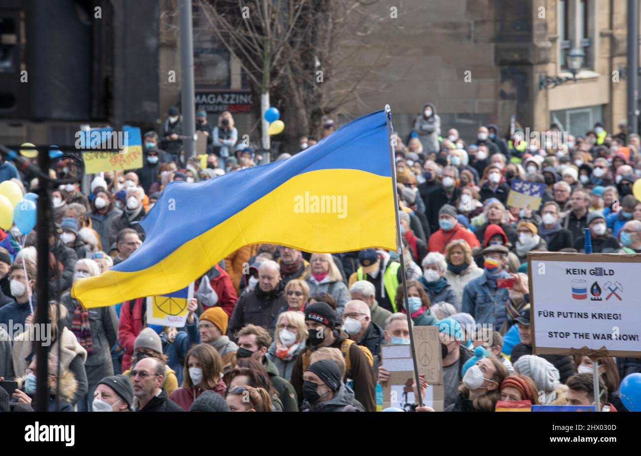 Aachen March 2022: Demonstration organized from Pulse of Europe. For ...