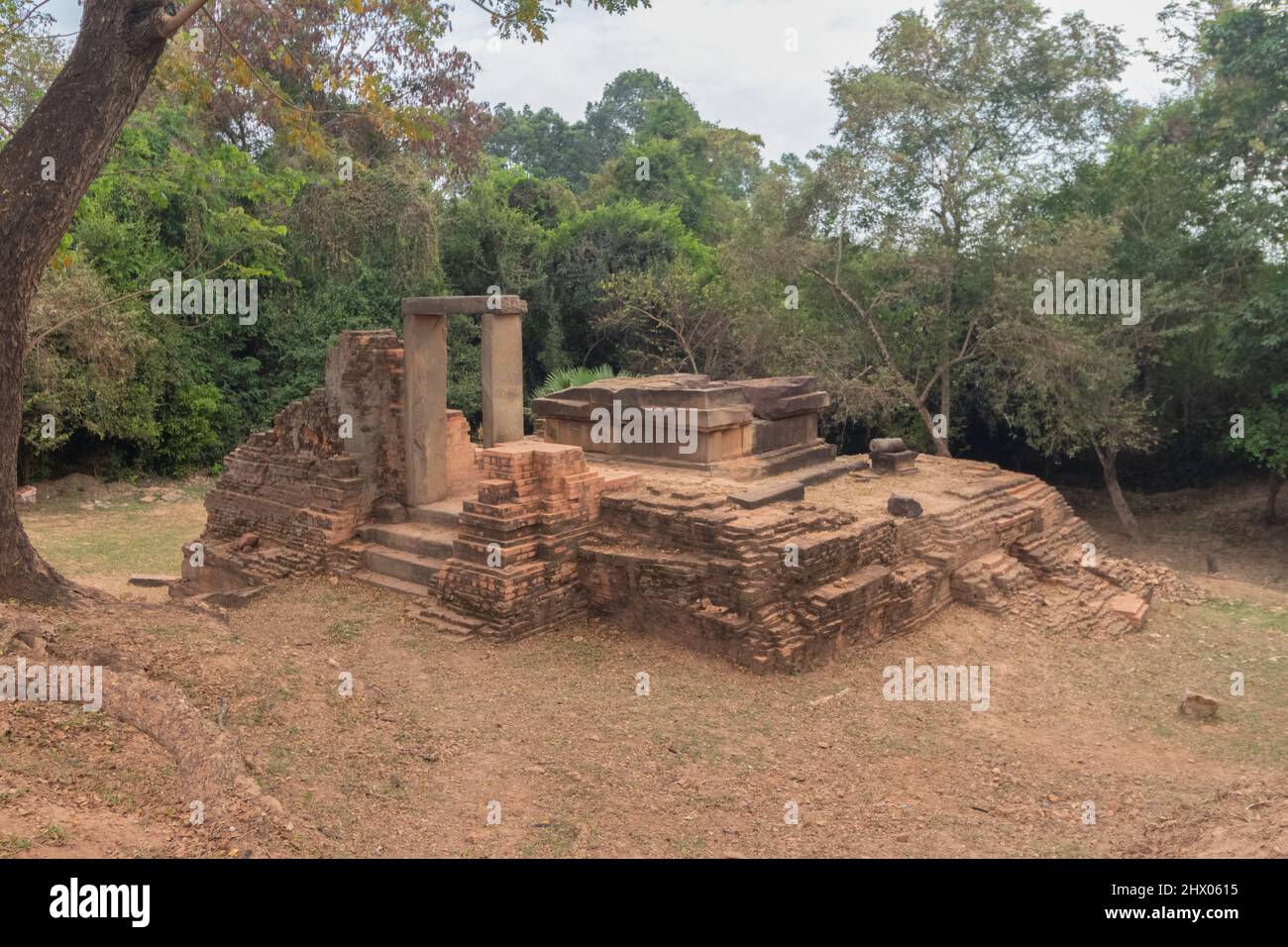 The west baray khmer hi-res stock photography and images - Alamy