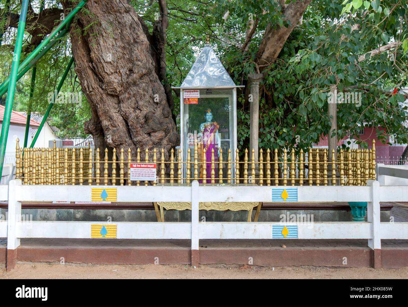 A statue of Valli Amma, a Vedda maiden who legend says fell in love ...