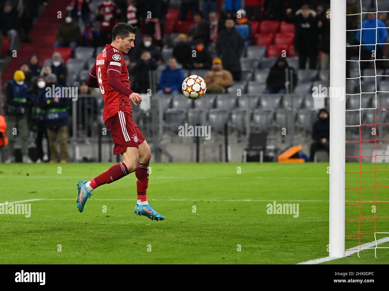 Munich, Germany. 08th Mar, 2022. Soccer, Champions League, Bayern ...